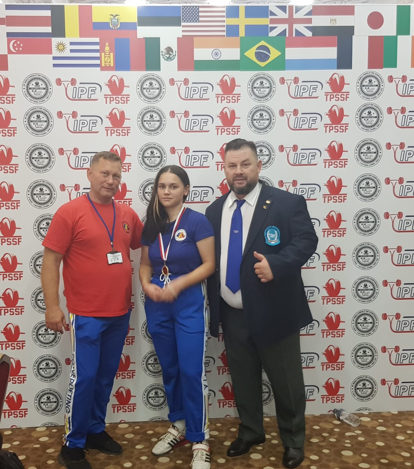 CS Unirea Alba Iulia – pe podium la Campionatul Mondial de Powerlifting, pentru Juniori, de la ...